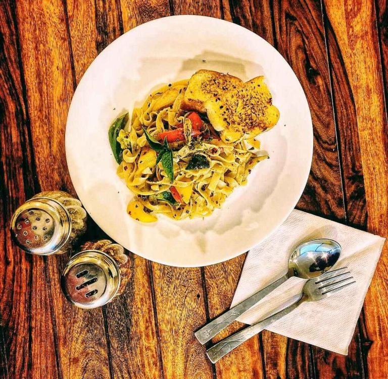 Top 9 Champa Gali Cafes, Saket Delhi | Trendswe