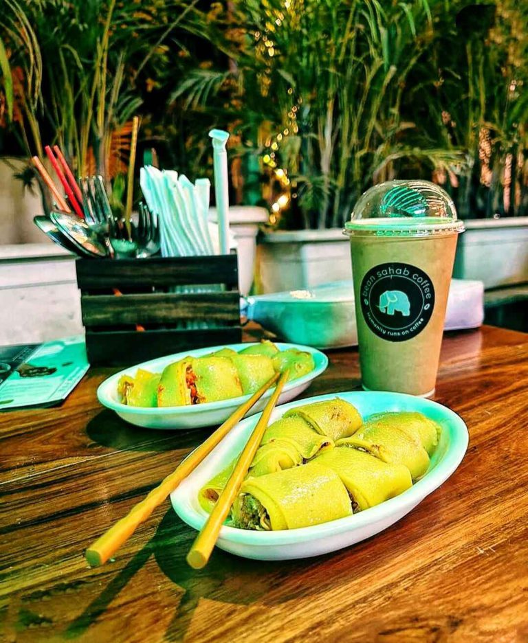 Top 9 Champa Gali Cafes, Saket Delhi | Trendswe