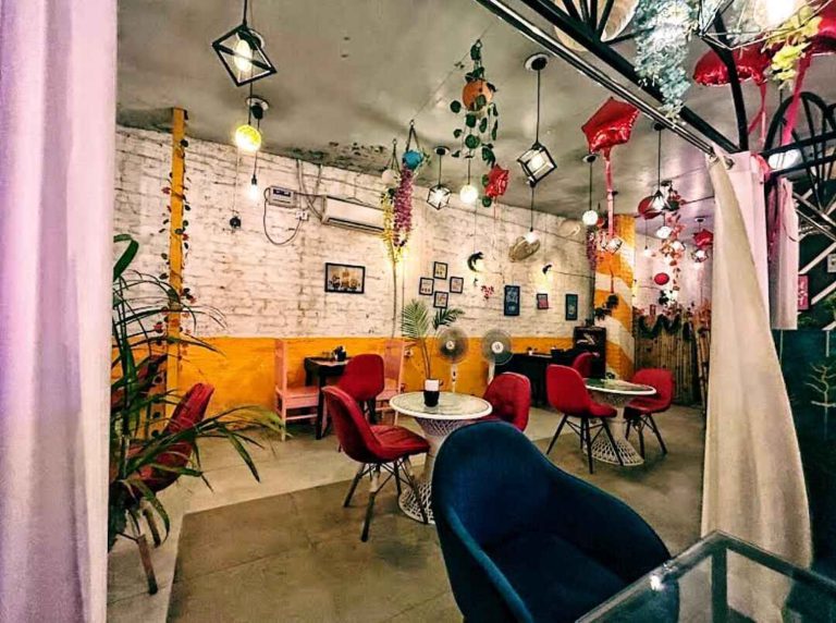 Top 9 Champa Gali Cafes, Saket Delhi | Trendswe