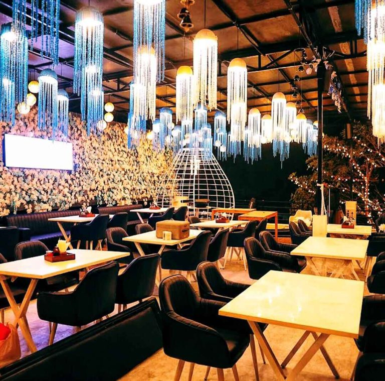 Top 9 Champa Gali Cafes, Saket Delhi | Trendswe