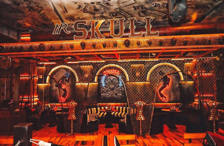 Top 13 Nightclubs in Indore - Trends We