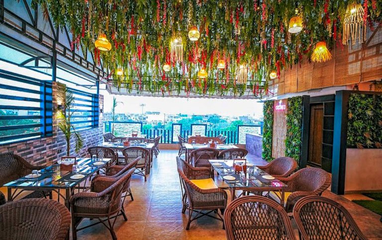 Top 13 Nightclubs in Indore - Trends We