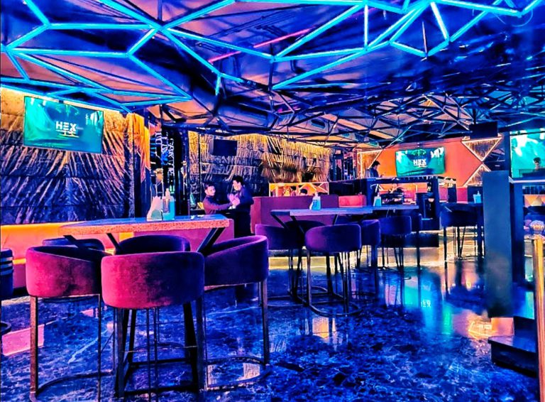 Top 11 Nightclubs in Andheri - Trends We